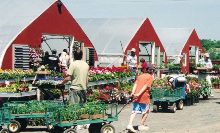 Garden Center – Meadowbrook Farm
